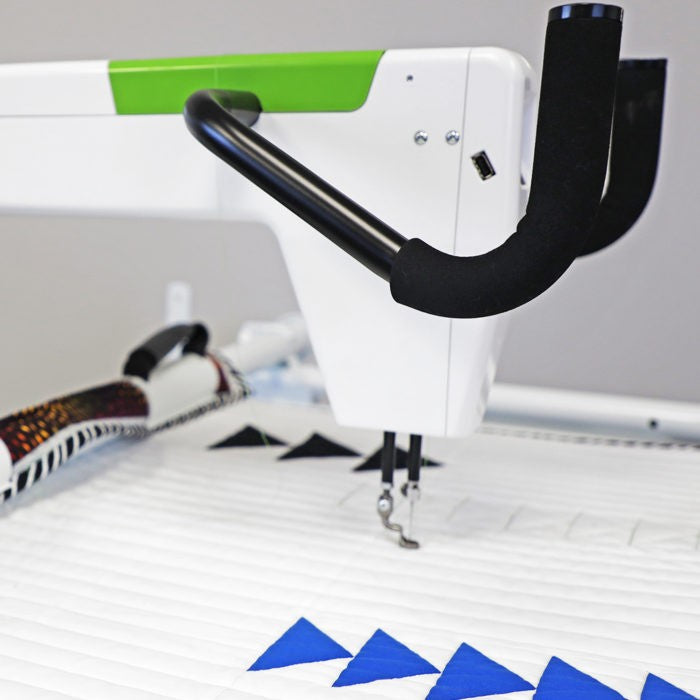 Handi Quilter Moxie 15 with Little Foot Frame Package – River City ...